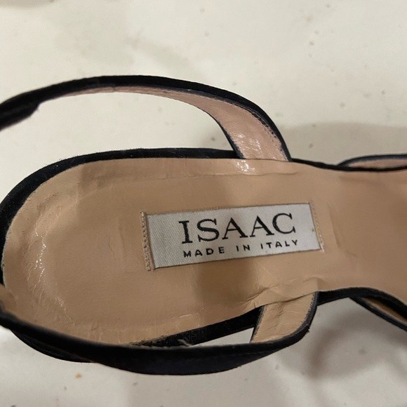 Isaac Mizrahi | Shoes | Isaac Mizrahi Black Satin Evening Pumps | Poshmark